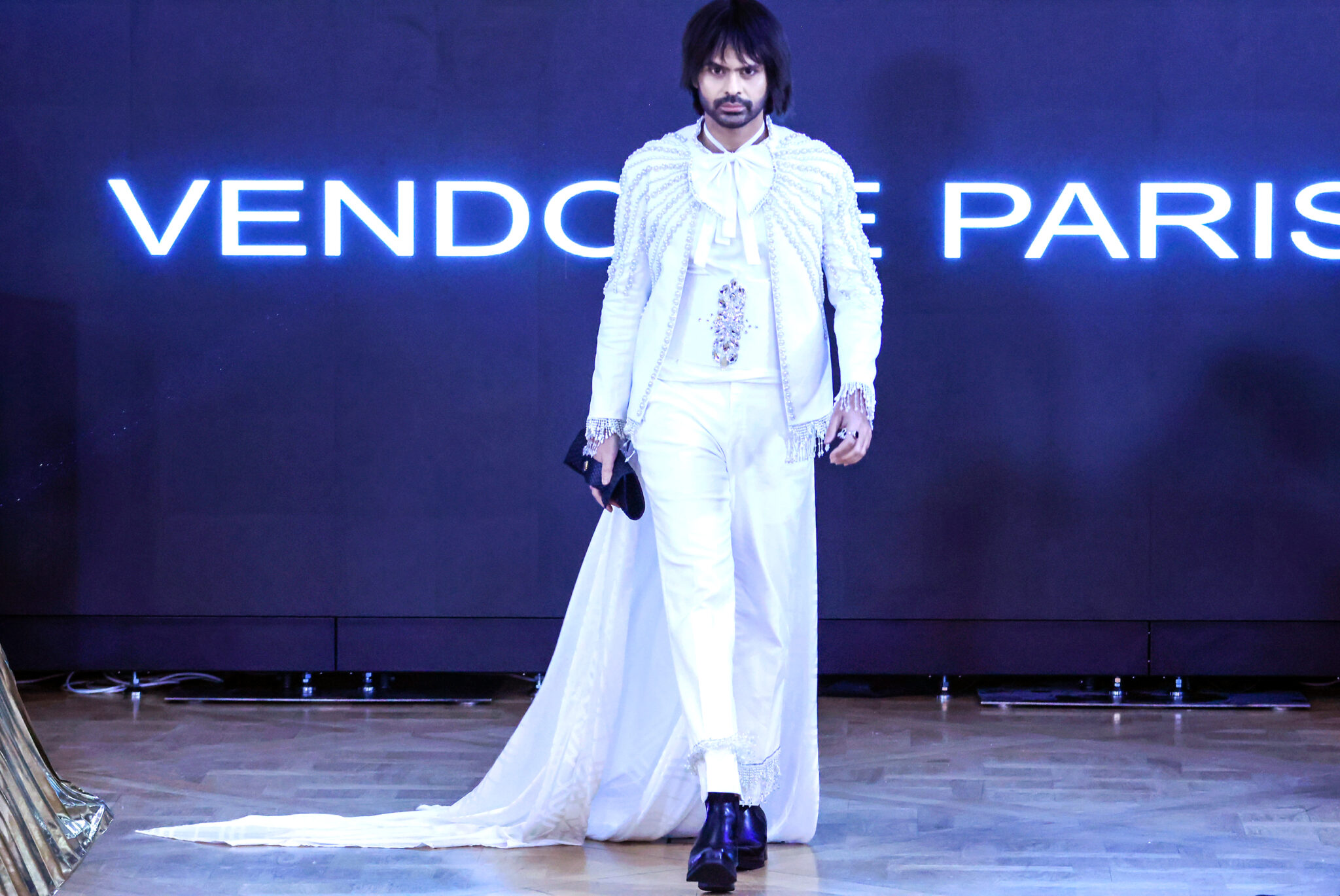 Métiers d'art 2022/23 CHANEL - DAKAR Fashion Show: Nana Komatsu with ...